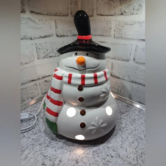 Pink Zebra | Accents | Pink Zebra Melting Snowman Accent Shade Simmer ...